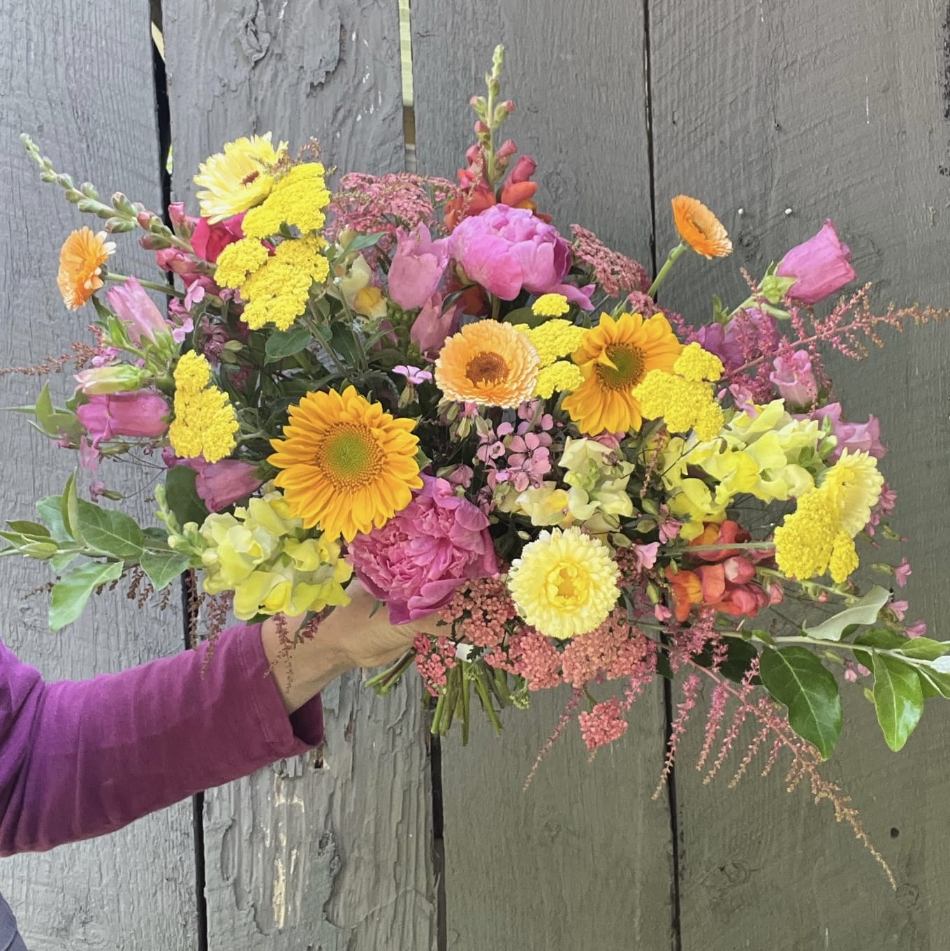 Flower Arranging Class + Pick Your Own Flowers - LYH – Lynchburg Tourism