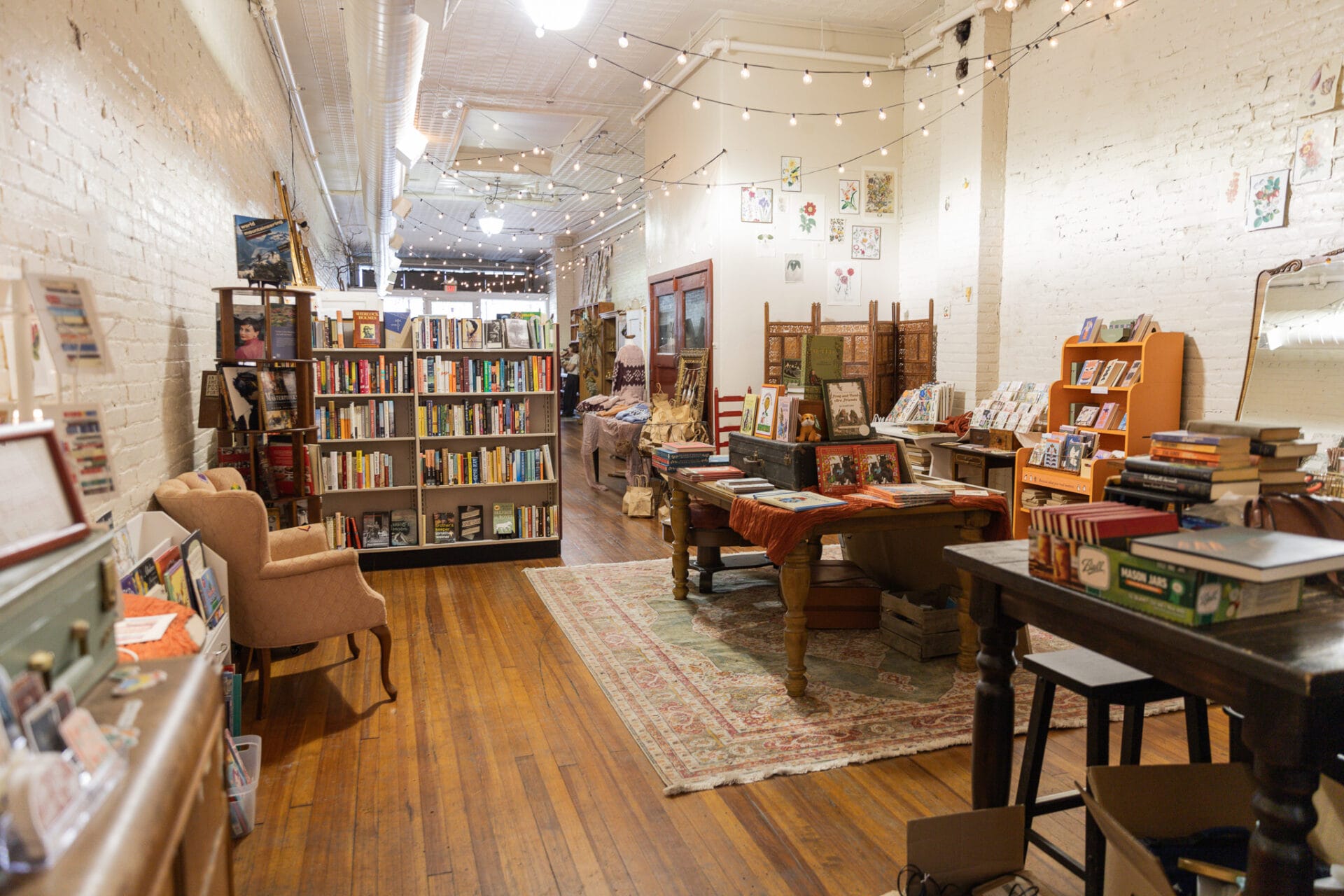 Fox Burrow Books - LYH – Lynchburg Tourism